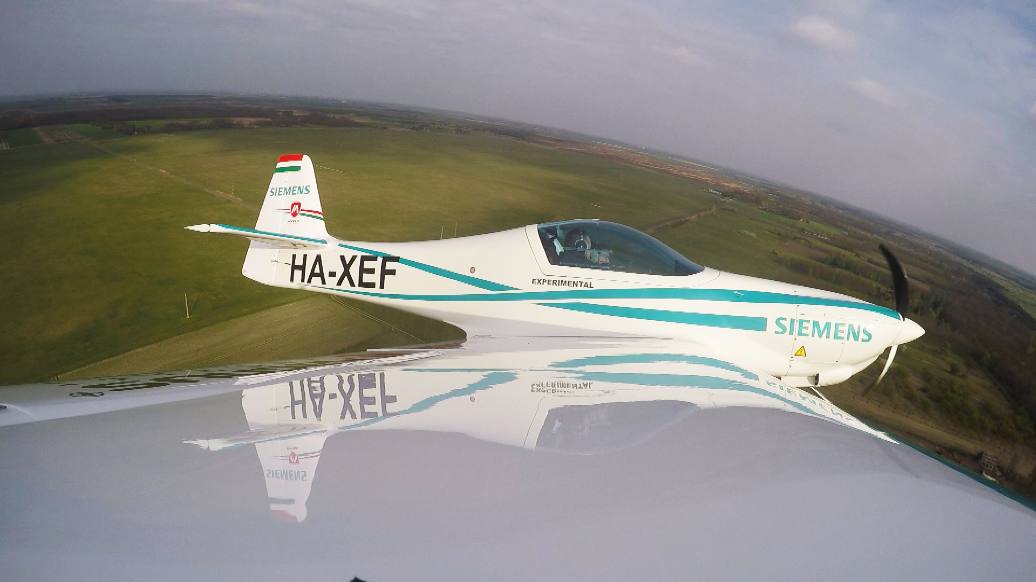 Transitioning aircraft propulsion from carbon to electrons - Thought ...