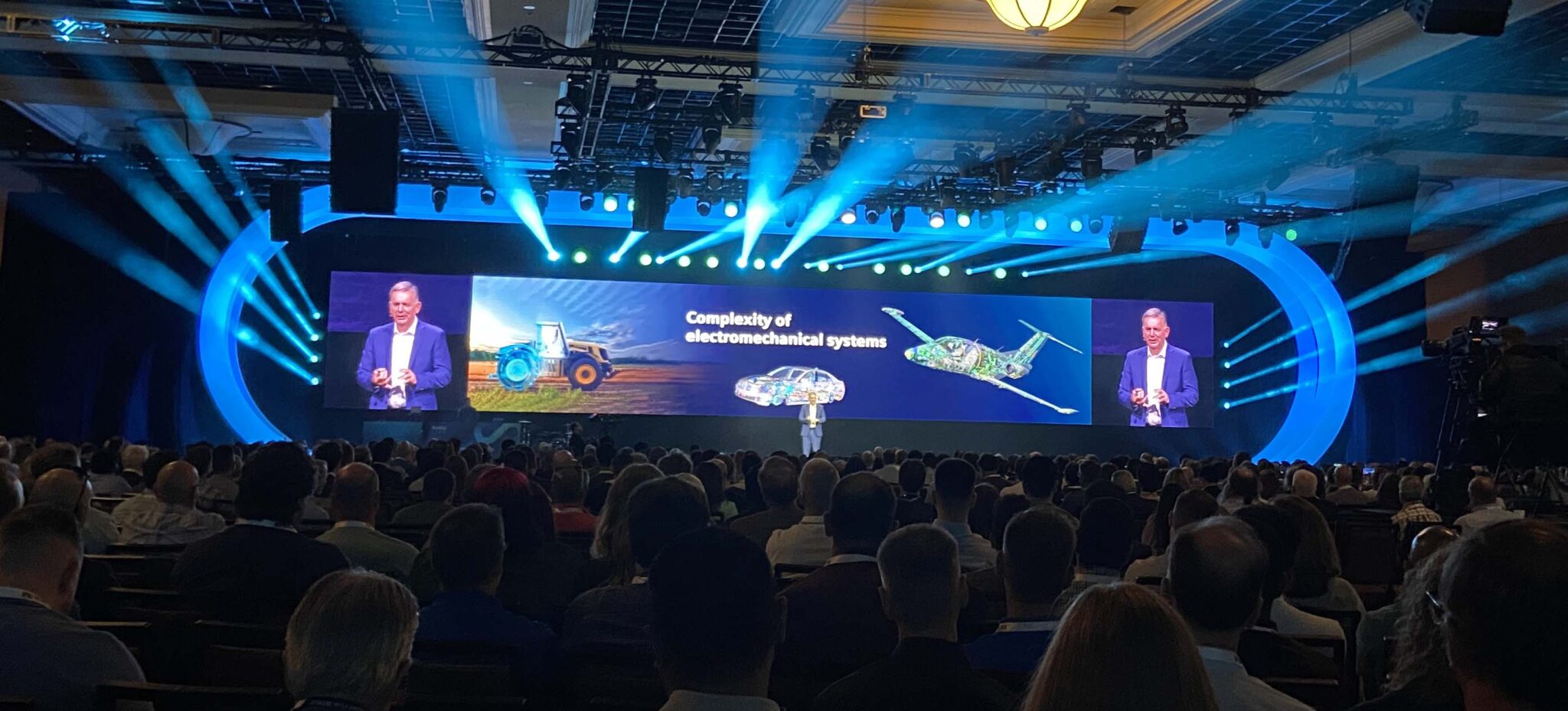 Realize LIVE 2023 Capital sessions - SaaS solutions for complexity and ...