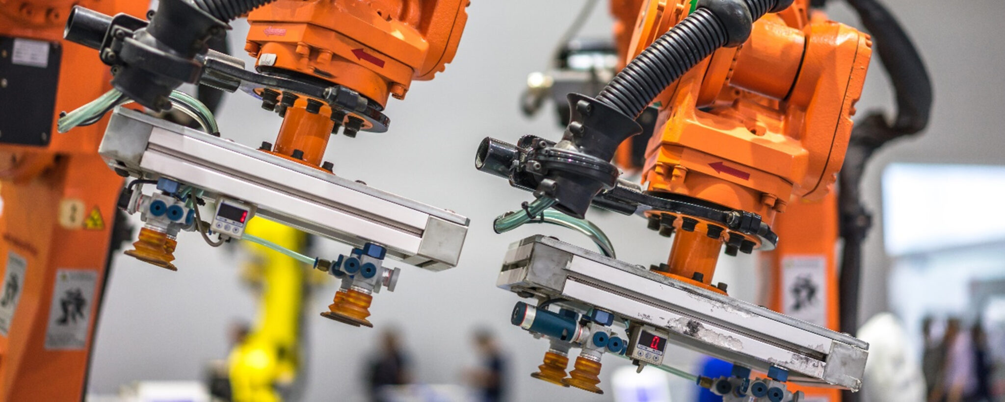 Connecting smart machines for holistic closed-loop manufacturing - Opcenter