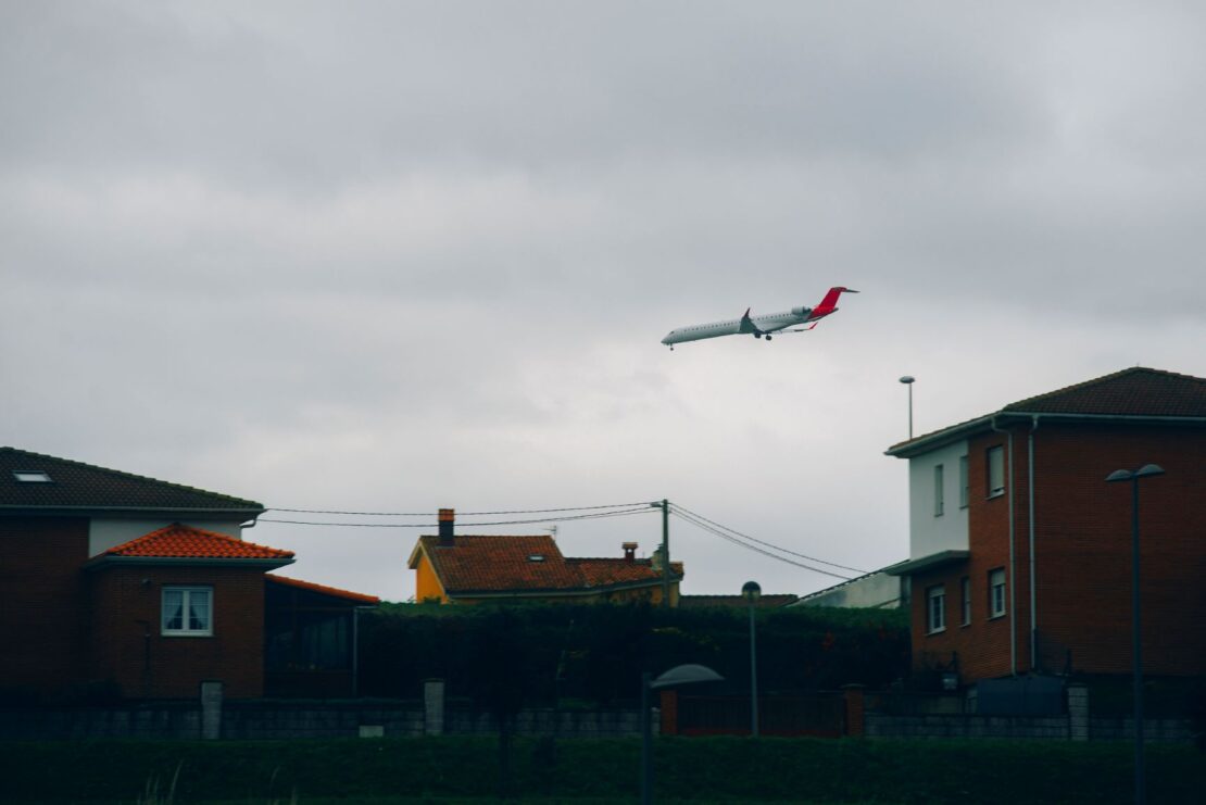 How can the industry help reduce aircraft noise pollution? - Simcenter