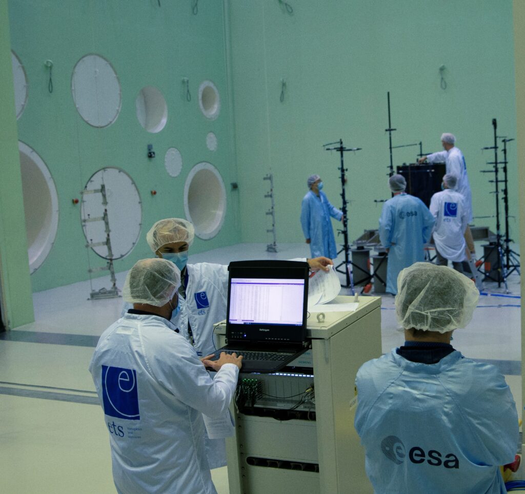 Spacecraft acoustic testing: safe and sound into space - Simcenter