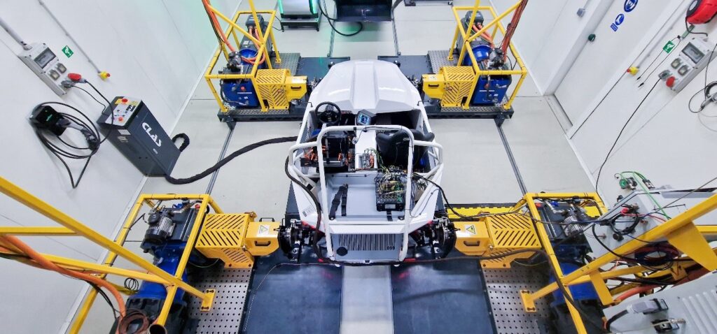 Boost vehicle energy management performance with Simcenter testing and ...