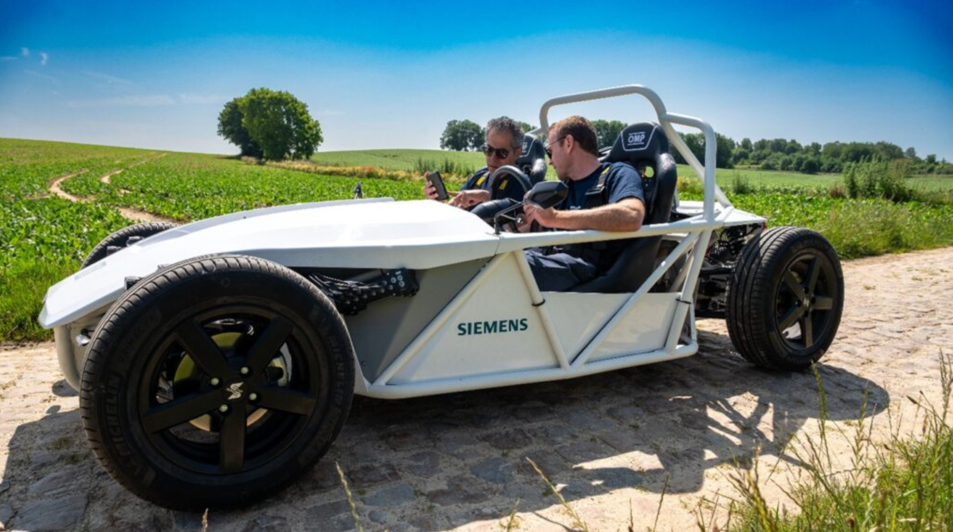 Boost vehicle energy management performance with Simcenter testing and ...