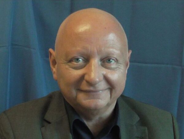 Advanced virtual reality with Plant Simulation software - Tecnomatix